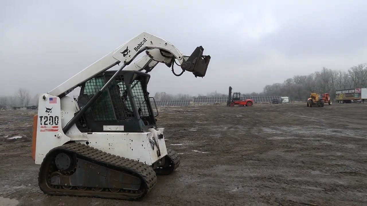 BOBCAT T200 For Sale - YouTube