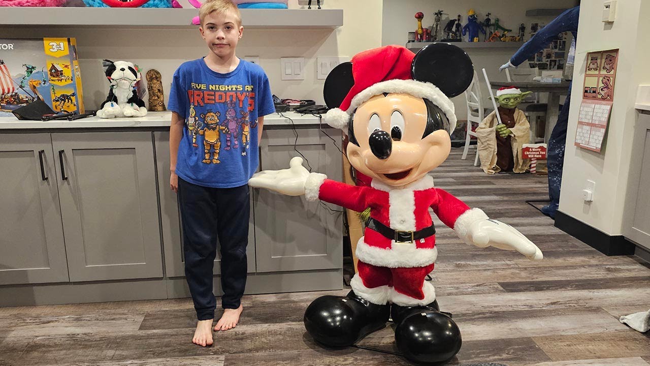 Unboxing New Mickey Mouse Disney Christmas Animatronic from Home Depot ...