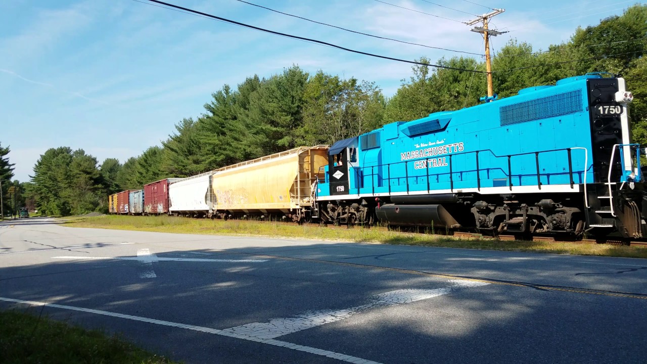 Mass Central In 4K! At wheelwright, ma. - YouTube