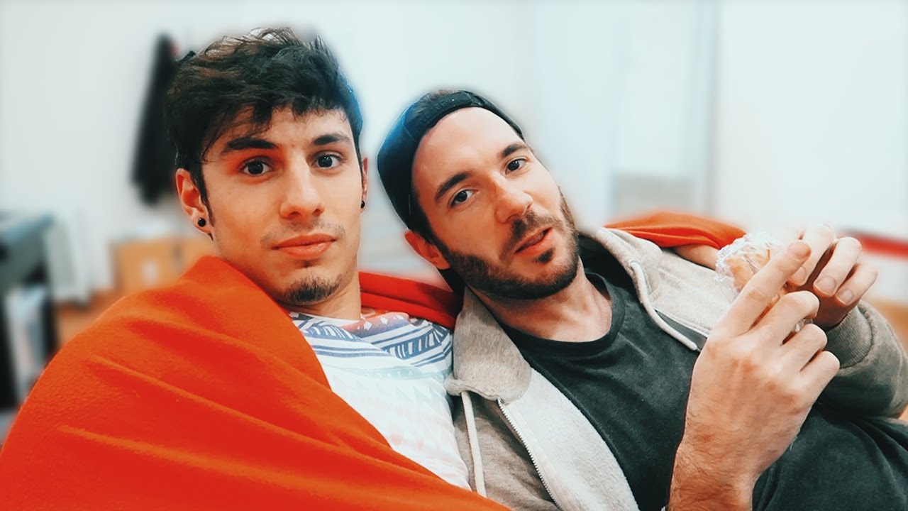ESTÁIS JUNTOS?! WHAT? - YouTube