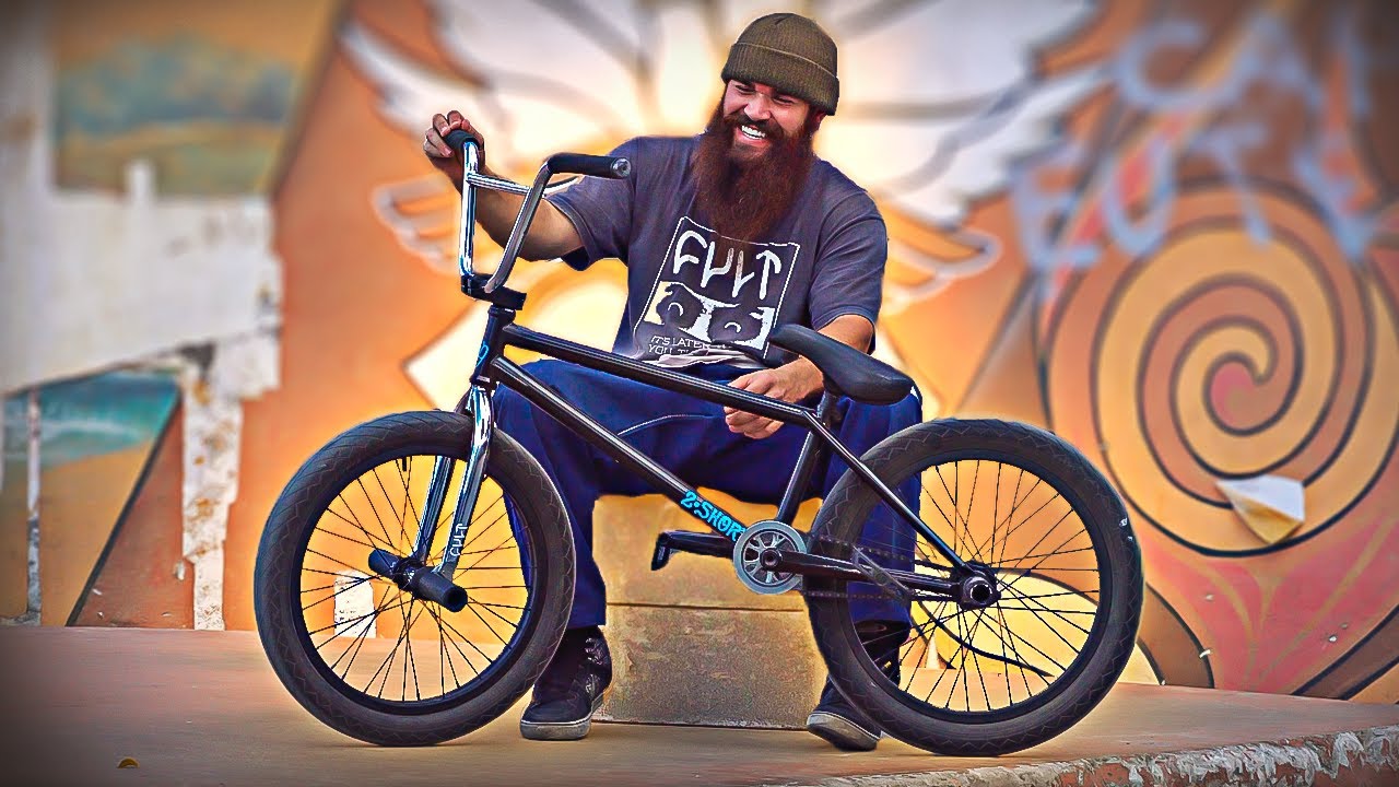 ROLE COM UM PROFISSIONAL DO BMX!! ‹ Vinicius BMX › - YouTube