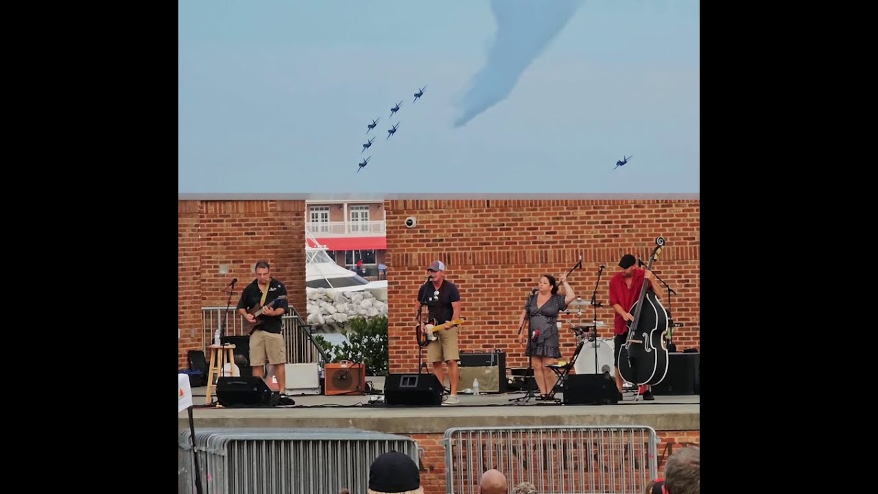 Hi Tide Band Live In Pensacola - Little Sister (Elvis Presley) - YouTube