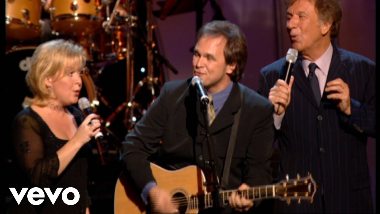Bill & Gloria Gaither - You Must Be Born Again [Live] ft. Jeff & Sheri ...