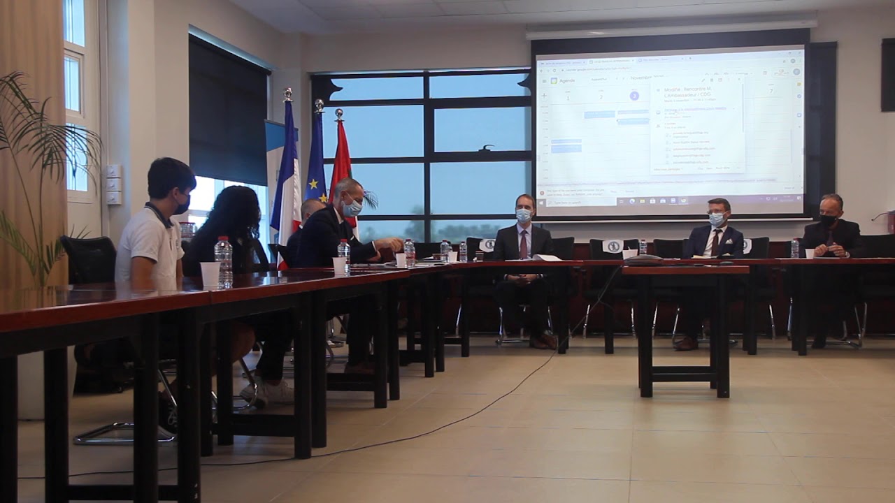 Rencontre entre Monsieur l’Ambassadeur Xavier Chatel et les ...