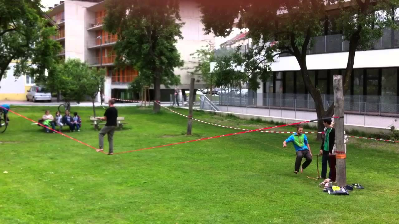 Spobble.com Slacklining zone - YouTube