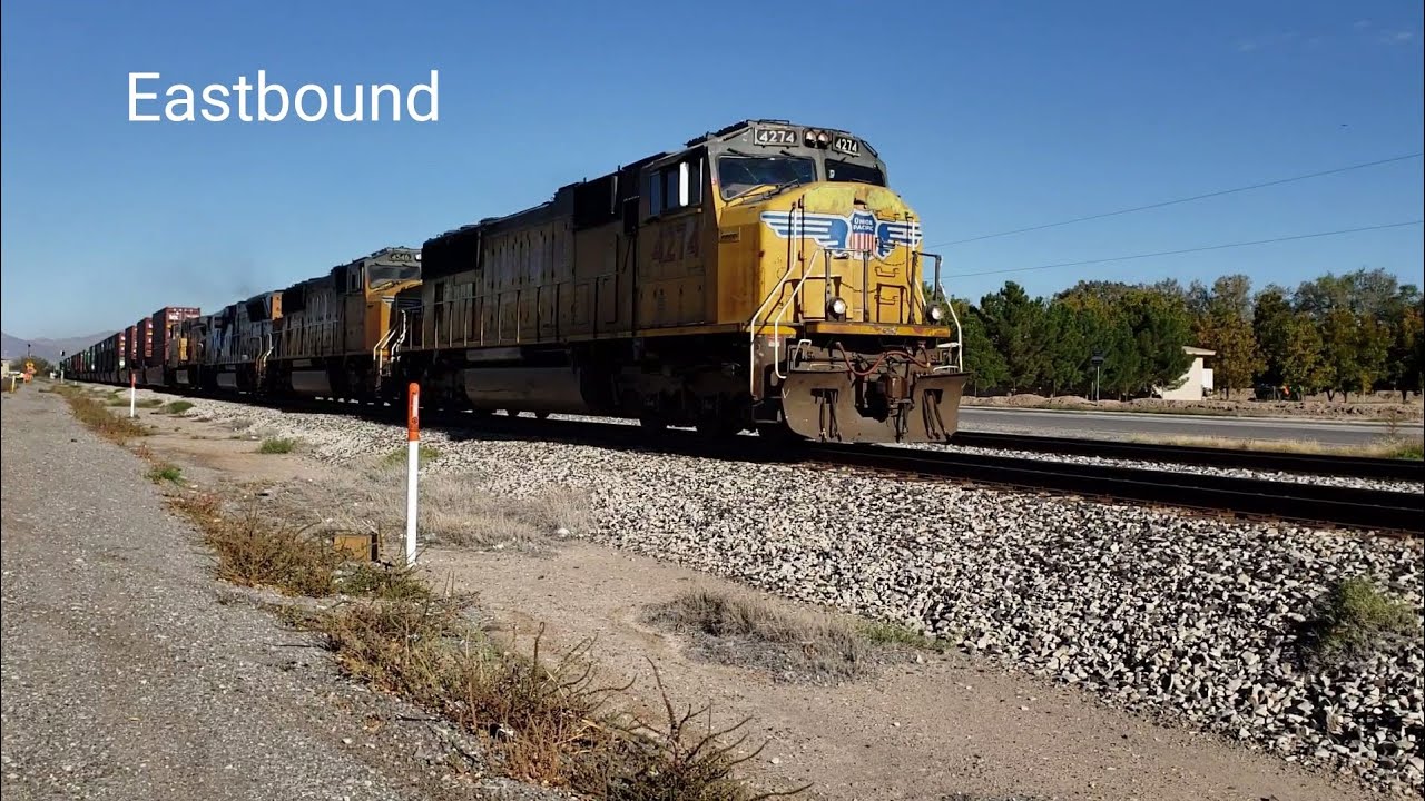 EB Union Pacific 4274 Leads Color/Intermodal Train in El Paso, TX on a ...
