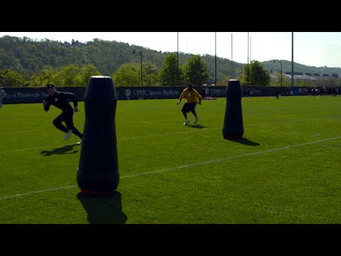 Pittsburgh Steelers' robot is making football safer - YouTube