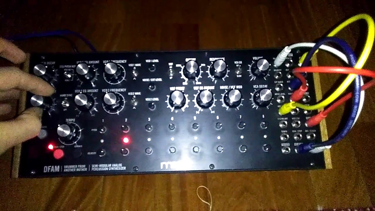 Moog DFAM patch "headeach" - YouTube