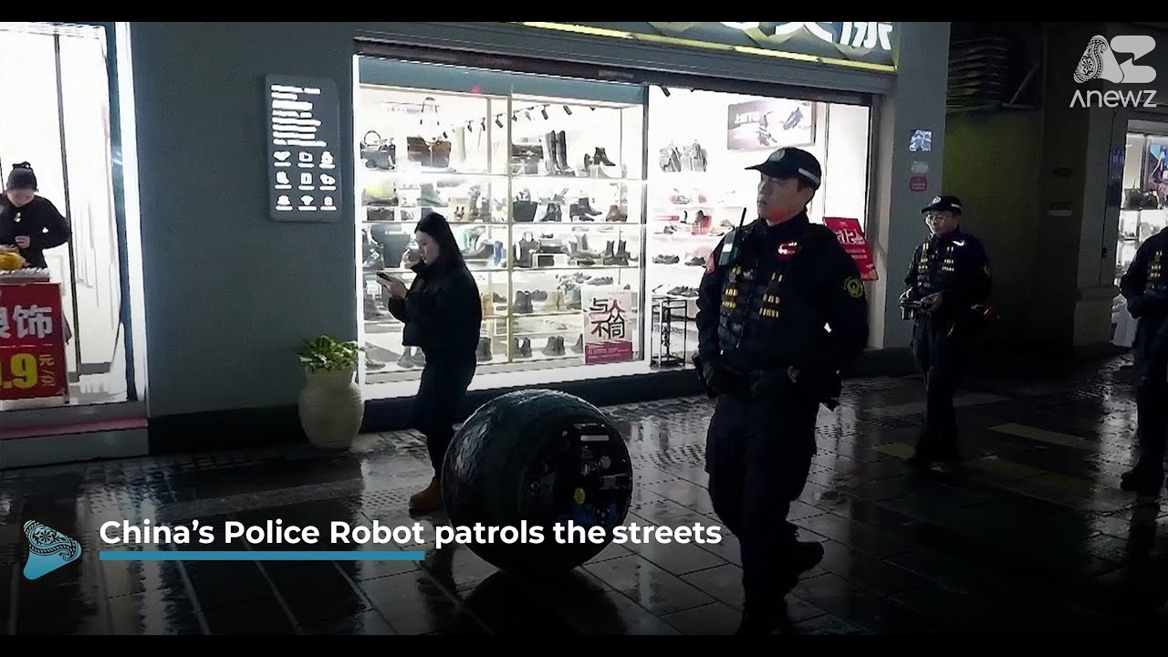 China's Police Robot Patrols the Streets - YouTube