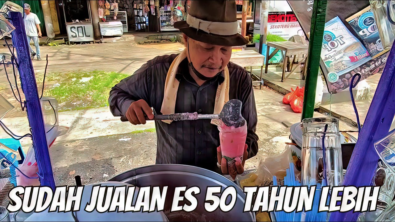 PAK DE SUDAH BERJUALAN ES PARUT / ES DOGER MAMANG SELAMA 50 TAHUN LEBIH ...