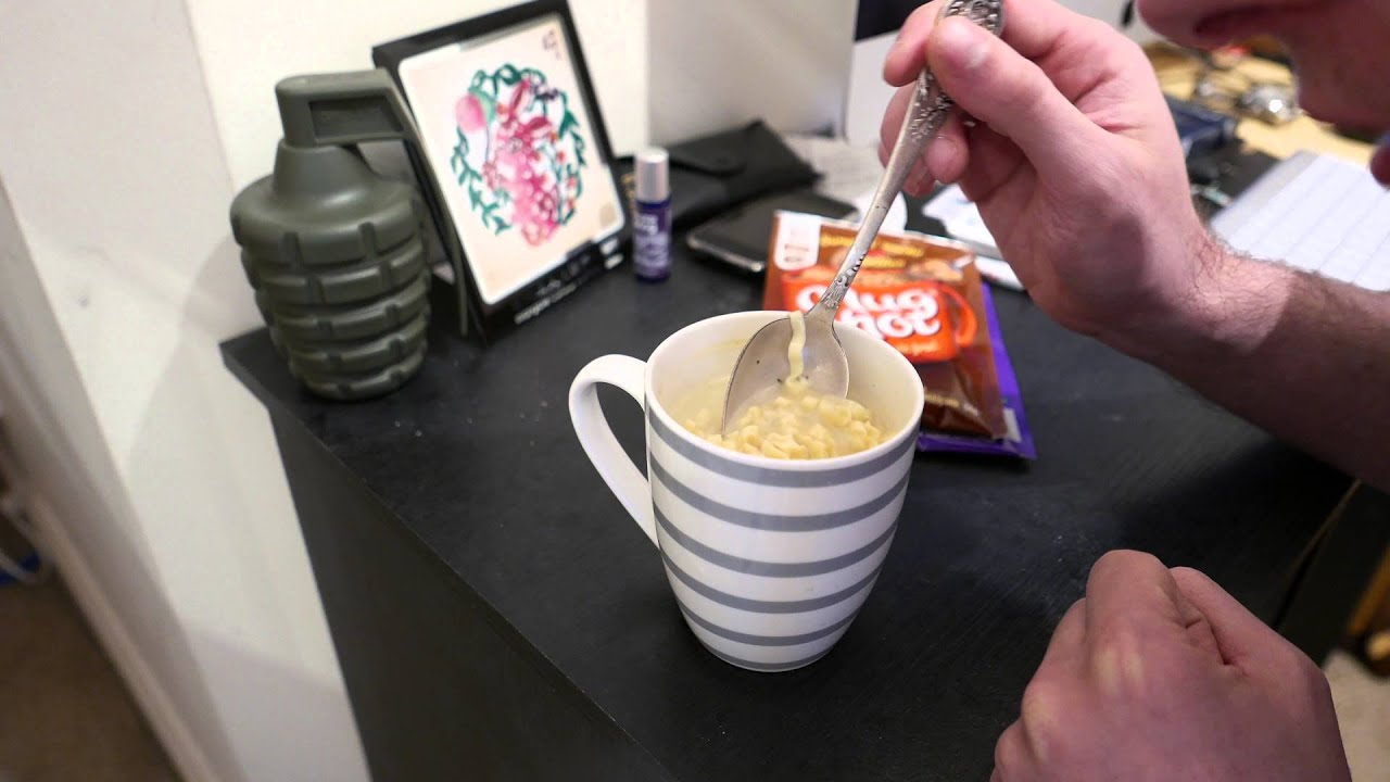 Mug shot - Thai noodles review - YouTube