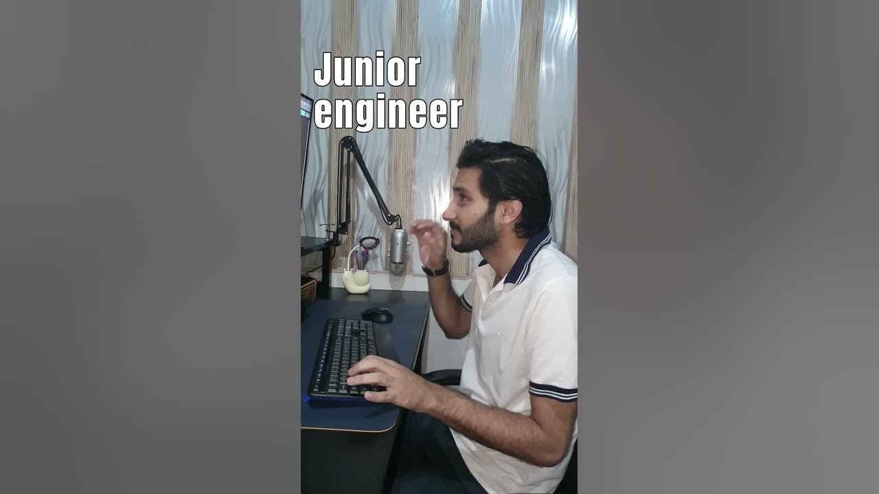 Senior programmers vs junior developers #shorts - YouTube