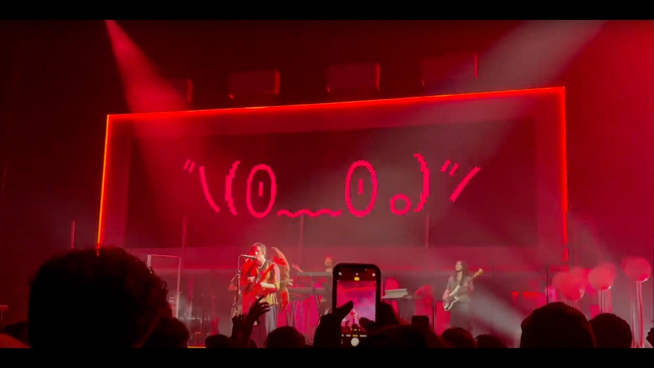 Porter Robinson SMILE :D World Tour Houston - YouTube