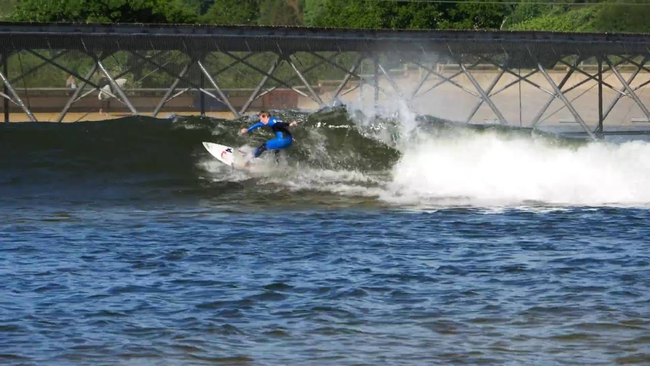 A Day at the Snowdonia Wavepool - YouTube