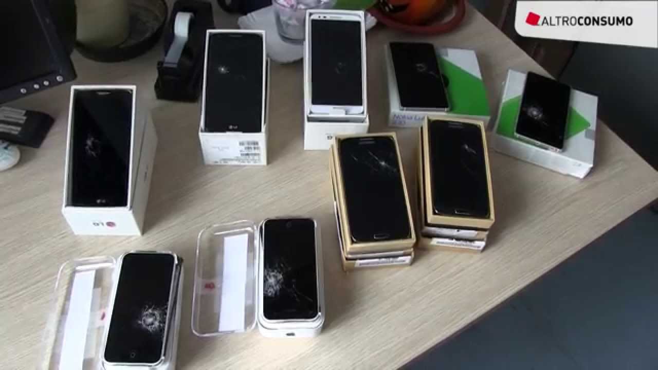 Vetro dello smartphone rotto: dai riparatori con telecamera nascosta ...