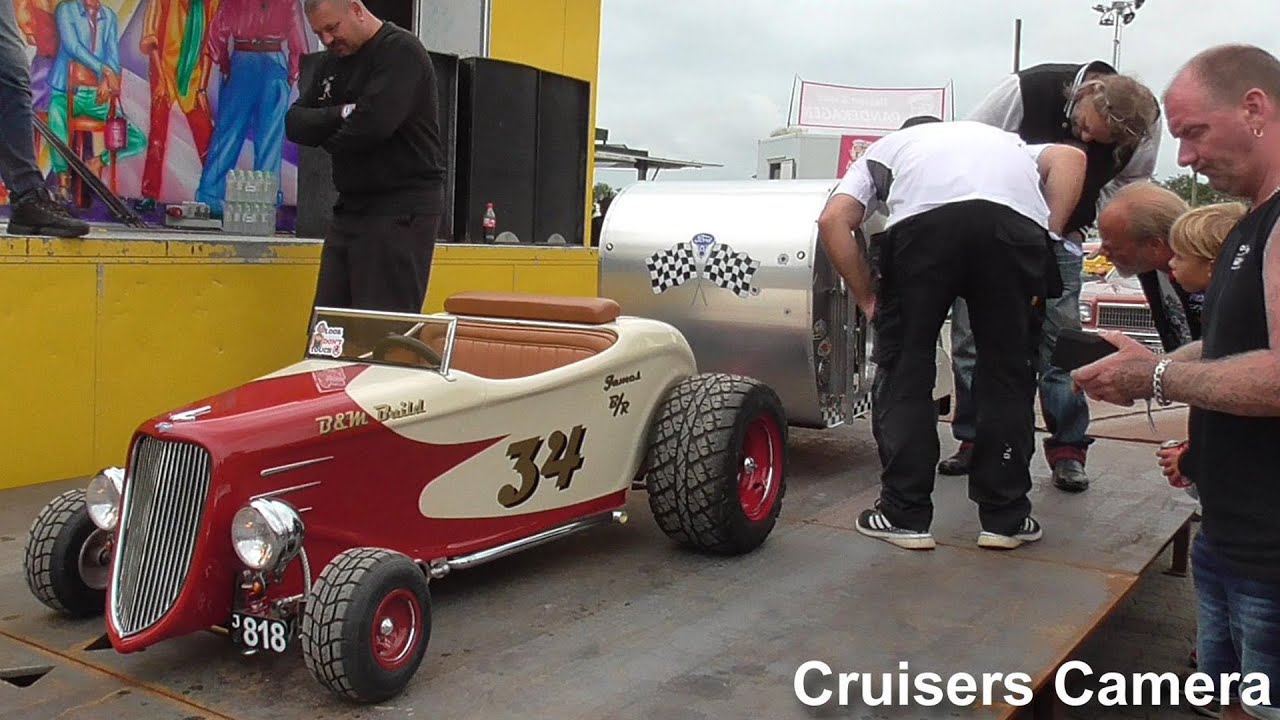 Miniature hot rod with teardrop camper at Viking Run 2022 - YouTube
