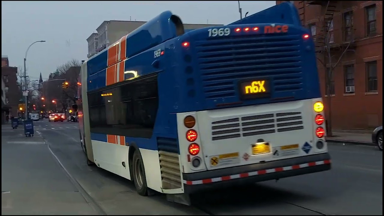 NICE bus: 2017 NFI XN60 action on the N6X - YouTube