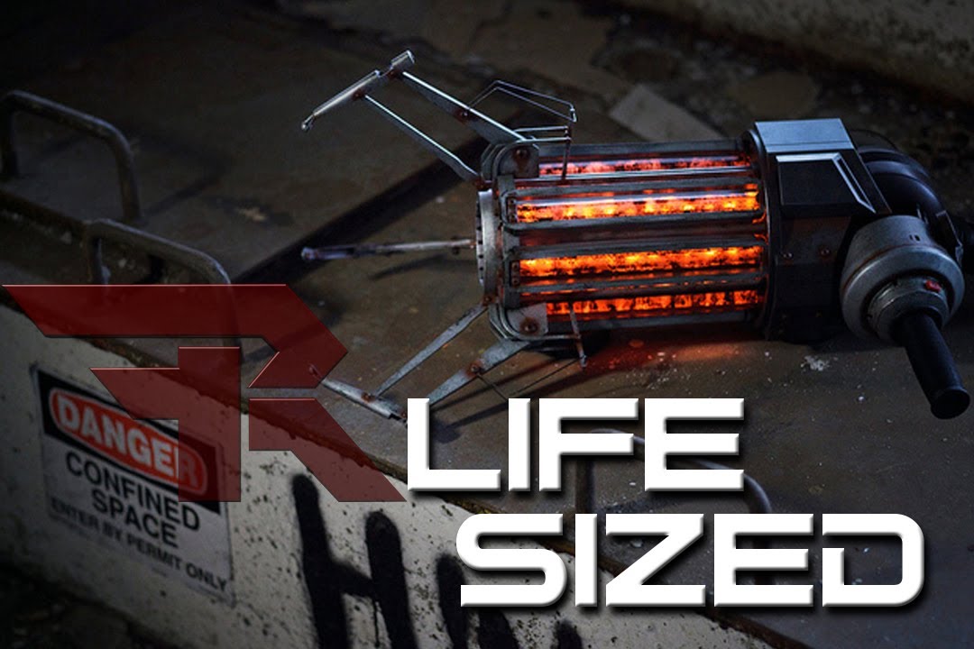 Half Life 2 Life Sized Gravity Gun Unboxed - YouTube