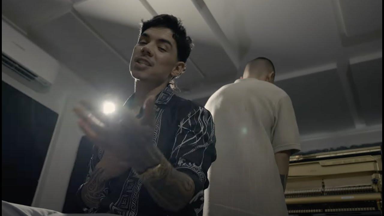 William Singe & EDY - Breathe (Official Music Video) - YouTube