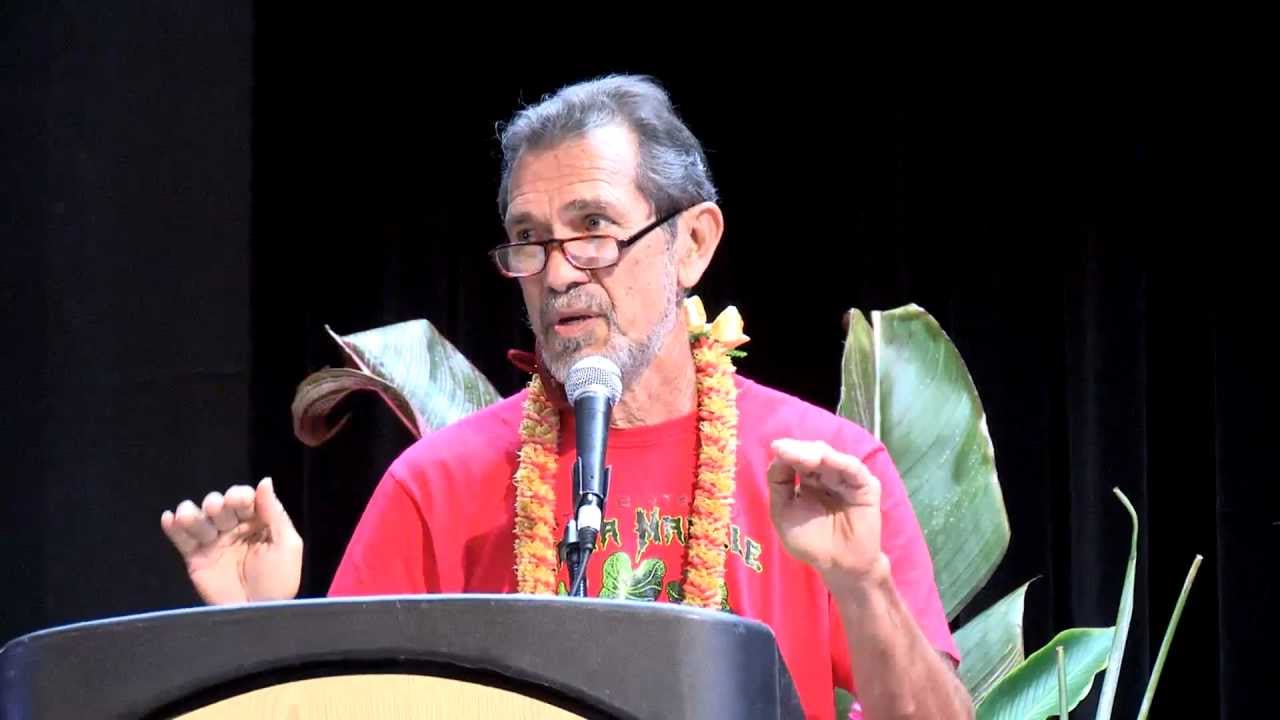 Walter Ritte on GMO issues - University of Hawaii Jan 2013 - YouTube
