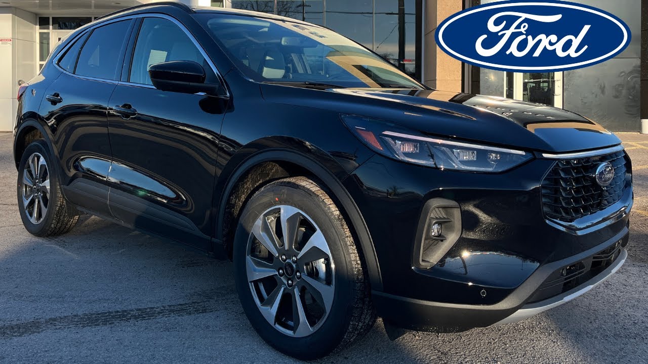 2024 Ford Escape Platinum AWD 601A w/ Panoramic Roof in Agate Black Metallic Walk-Around - YouTube