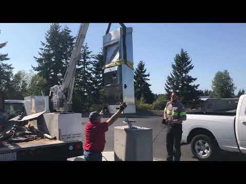 Alveni - Installing outdoor kiosk for truck check in