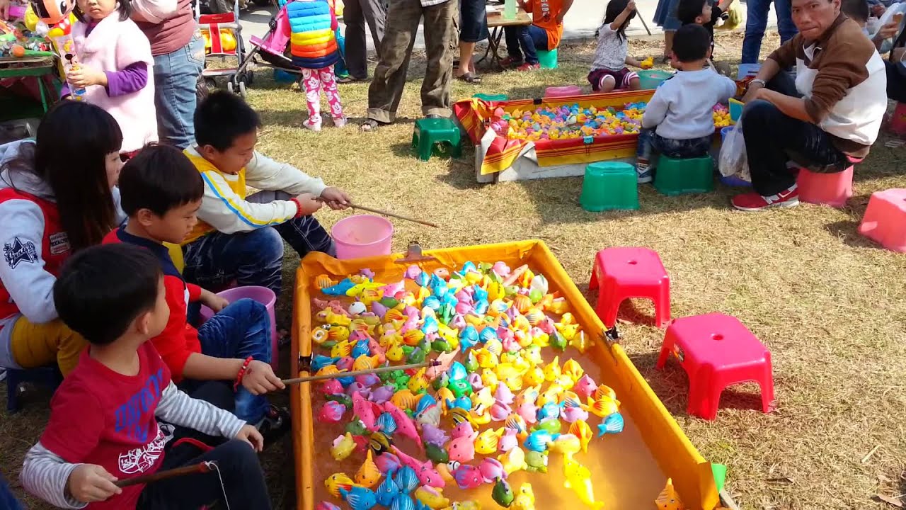 Fair in Taiwan - YouTube