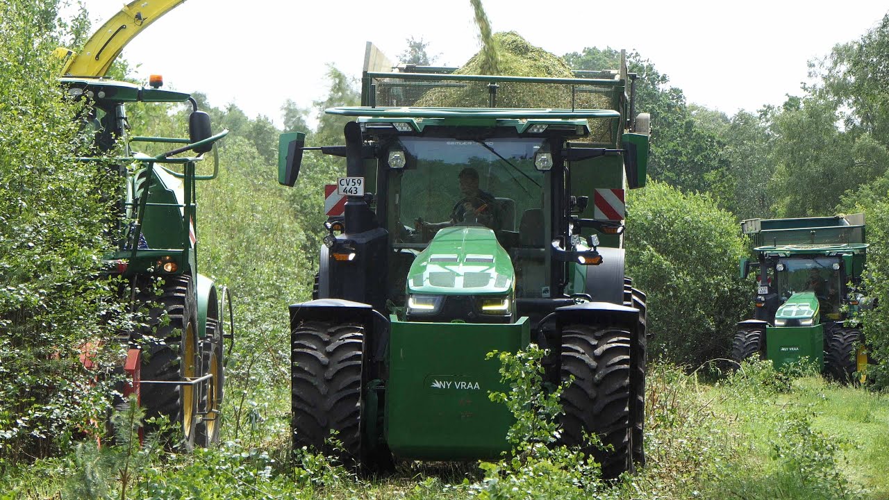 John Deere 8600i & John 8R 310 forest tractors Harvesting Willow Trees ...