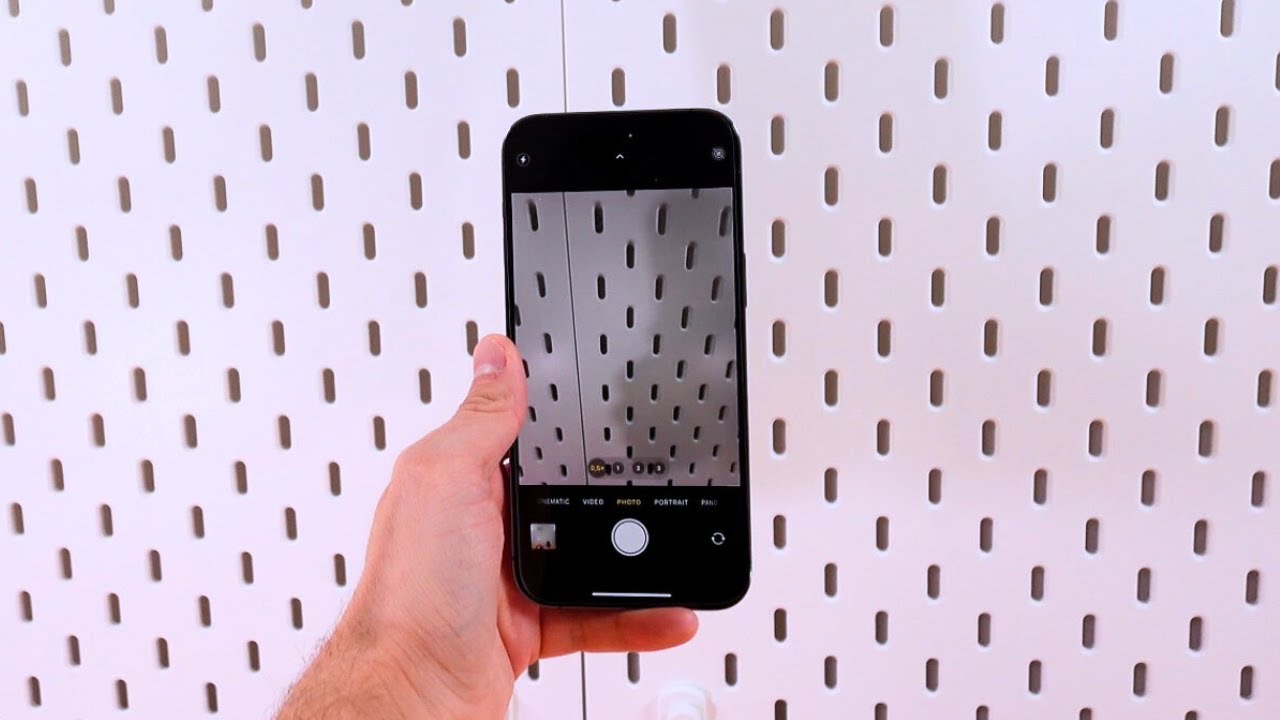 How to Take Macro Photos on iPhone 14 Pro Max - YouTube