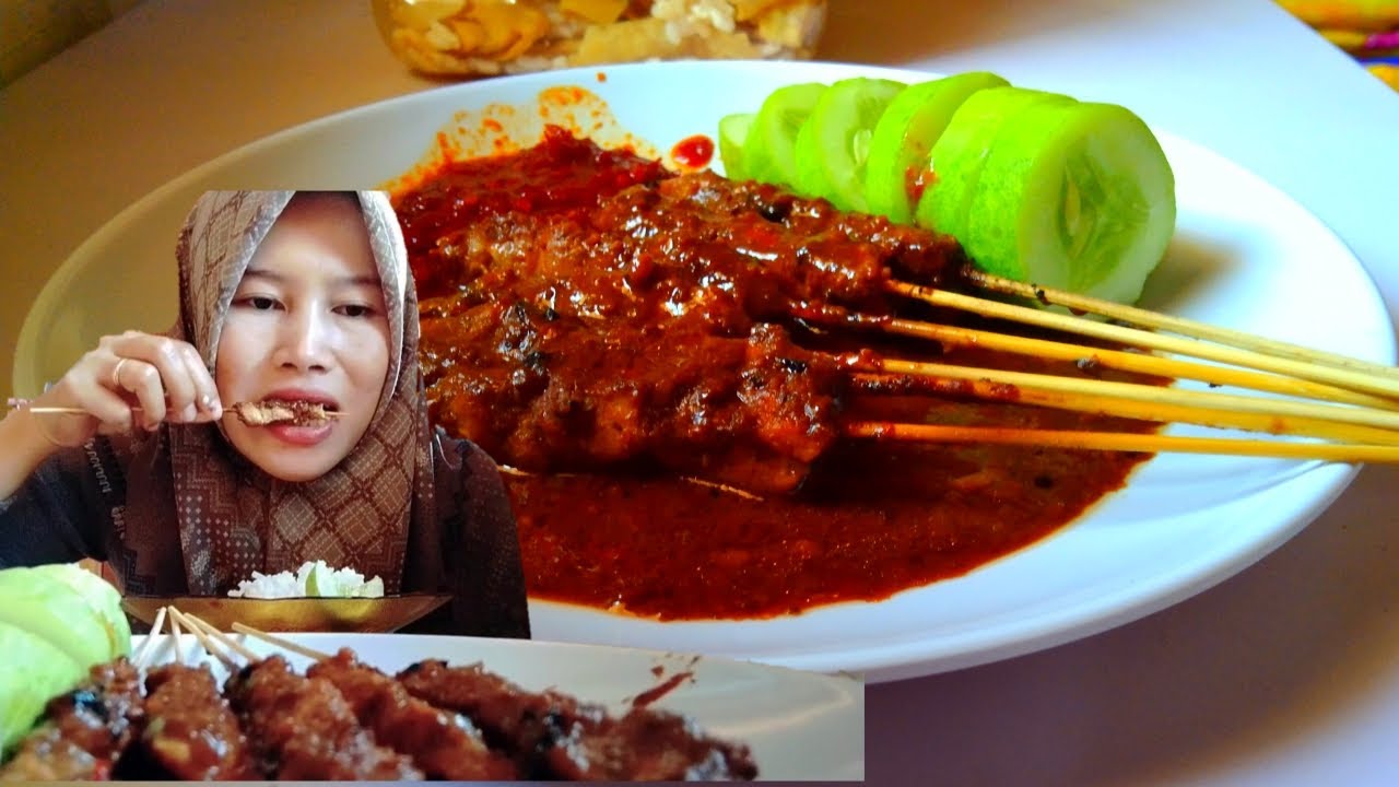 MAKAN SATE AYAM PEDAS MANIS, MANTAF MEEEEN - YouTube