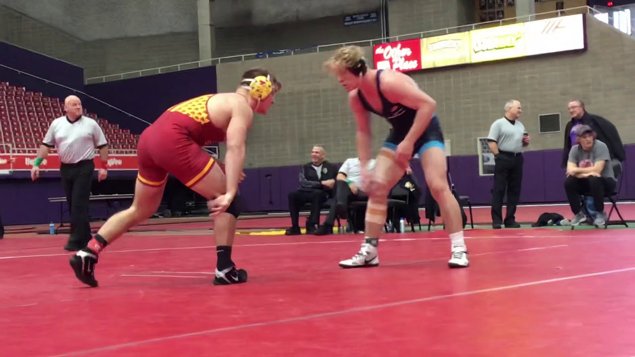 Keegan Moore (UNI) vs Max Southhard (ISU) - YouTube