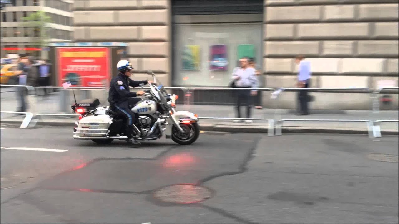 NYPD MOTORCYCLE UNIT PATROLLING ROUTE PRESIDENT OBAMA'S MOTORCADE WILL ...