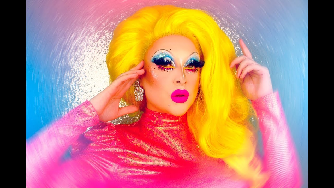 GRAPHIC BOLD DRAG TRANSFORMATION - YouTube
