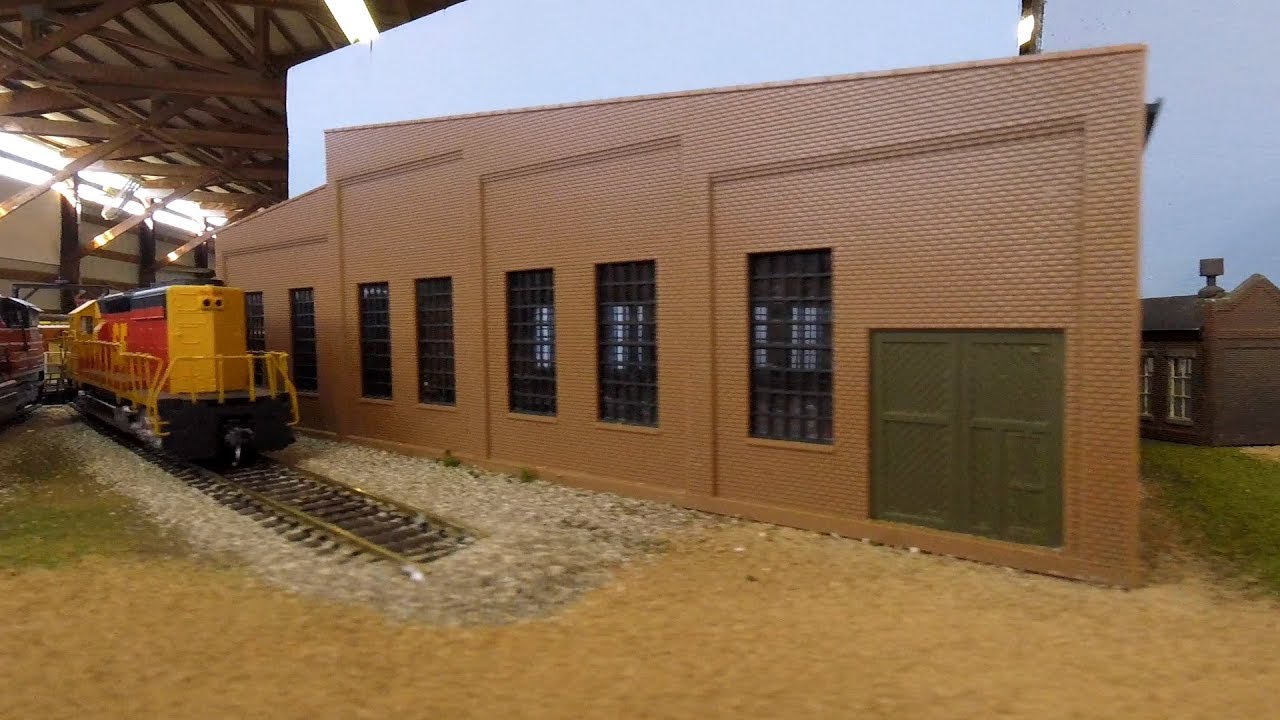 One Lap Around the LCSofME HO Scale Modules - YouTube