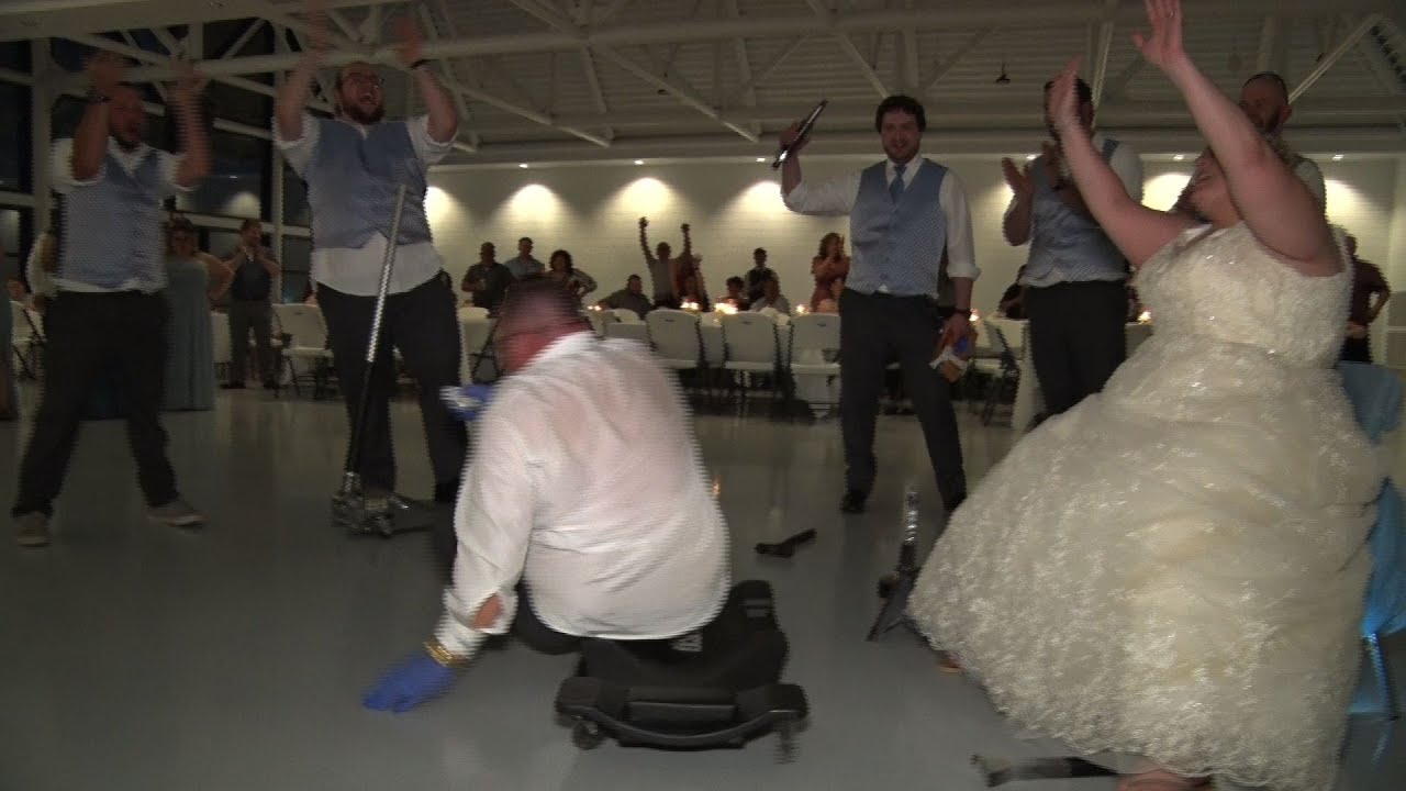 Epic Pit Stop Garter Removal- Cody and Elizabeth - YouTube