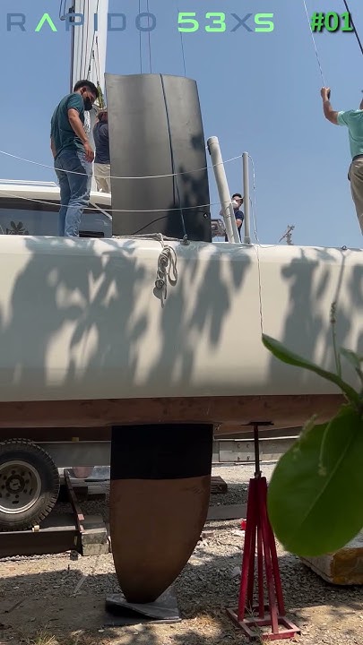 Rapido 53XS #01, Stepping of Mast - YouTube