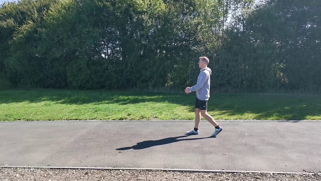 Mobilise - Walking Knee Hugs - YouTube