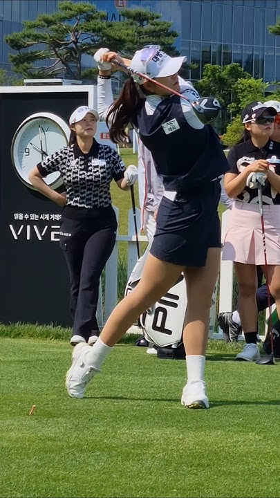 김민선 프로, 177cm 우월한 피지컬로 완벽한 첫 티샷 '굿샷! #김민선7 #골프 #klpga #스윙 #우승 #E1채리티오픈 - YouTube