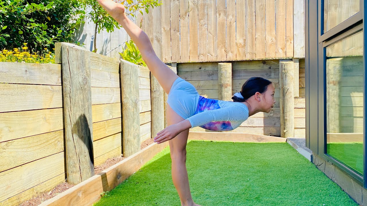 How to do a perfect scale (gymnastics skill) - YouTube