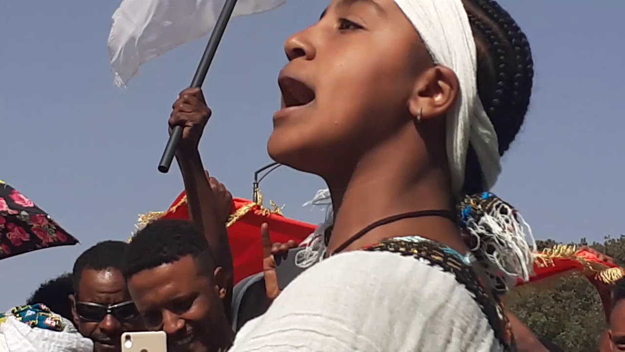 የአድዋ ልጆች መታሰቢያ ሽለላ ቀረርቶ በእህቶቻችን ረቂቅ ድምፅ adewa - YouTube