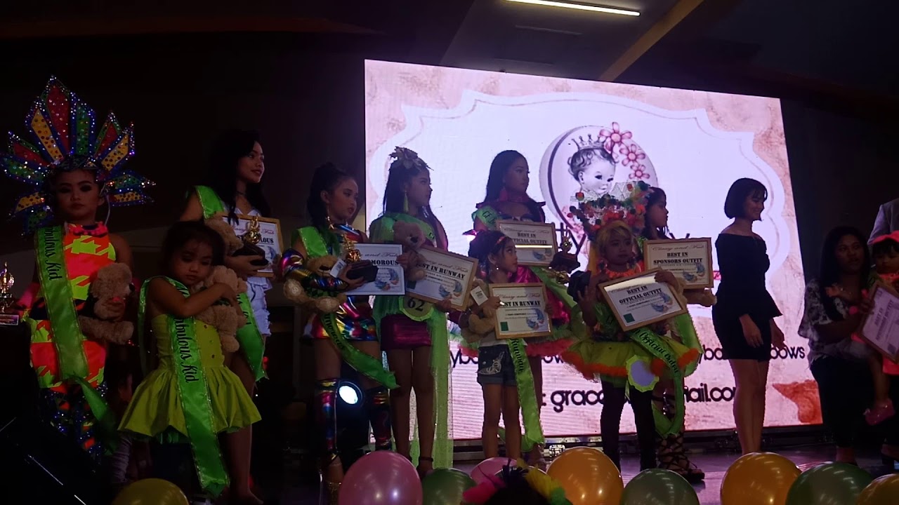 Class Fab 5 Best in Runway - YouTube