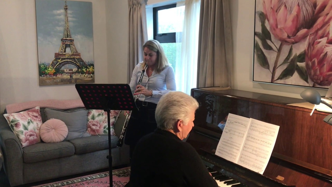 Bach Musica NZ: Together in Music - Alison Dunlop, Oboe - YouTube