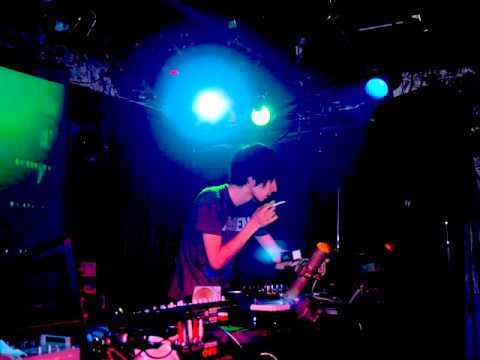 Hujiko Pro (藤子名人) - SKⅡ - YouTube