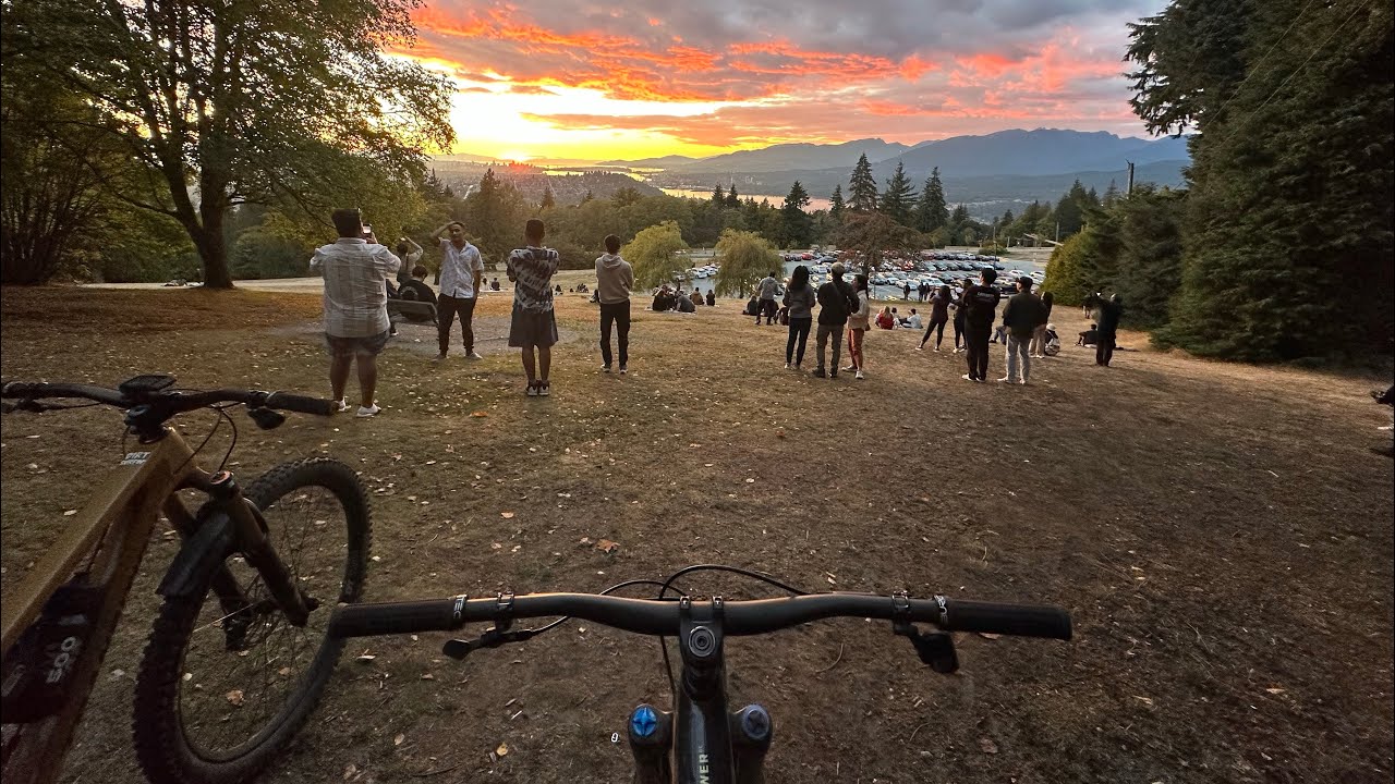 SFU Burnaby MTB Trails - YouTube