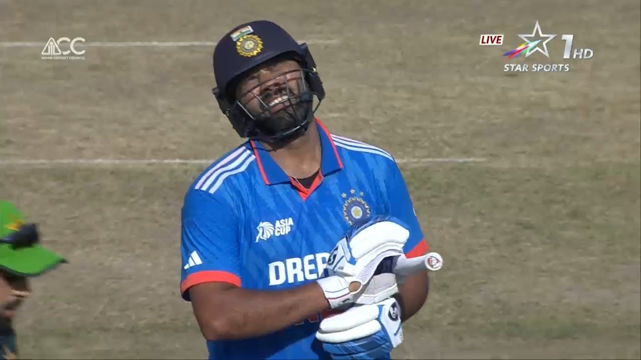 watch Rohit Sharma out moment and Shadab Khan celebration time || India ...
