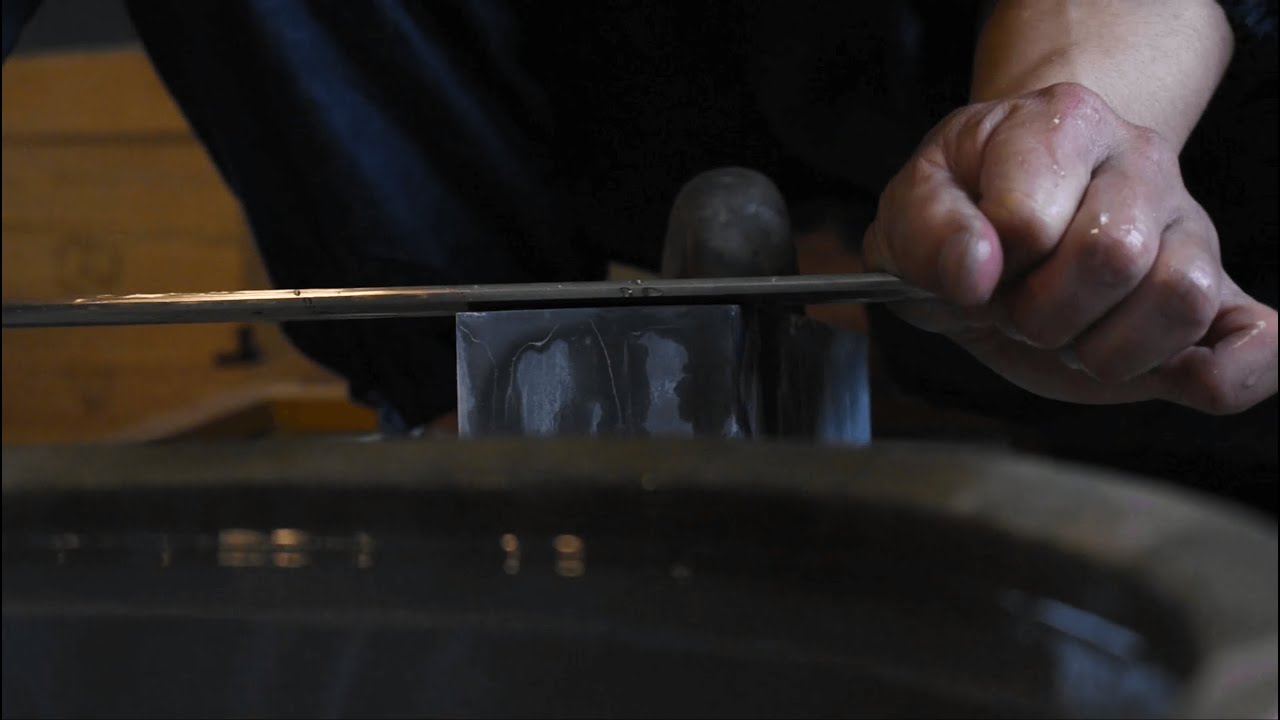 Introduction to Katana Polishing (日本語) - Japan Culture Series #3 - YouTube