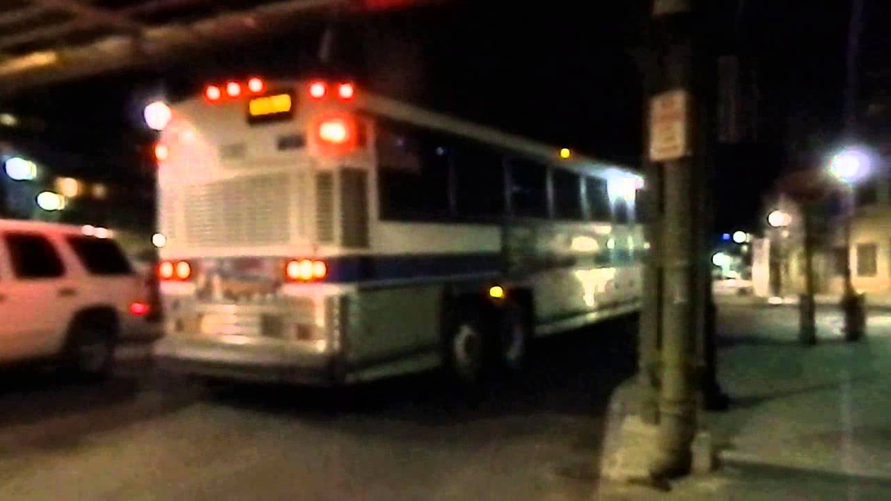 MTA Bus Company 2005-07 MCI D4500CL Commuter Coach 3381 @ Yonkers Metro ...