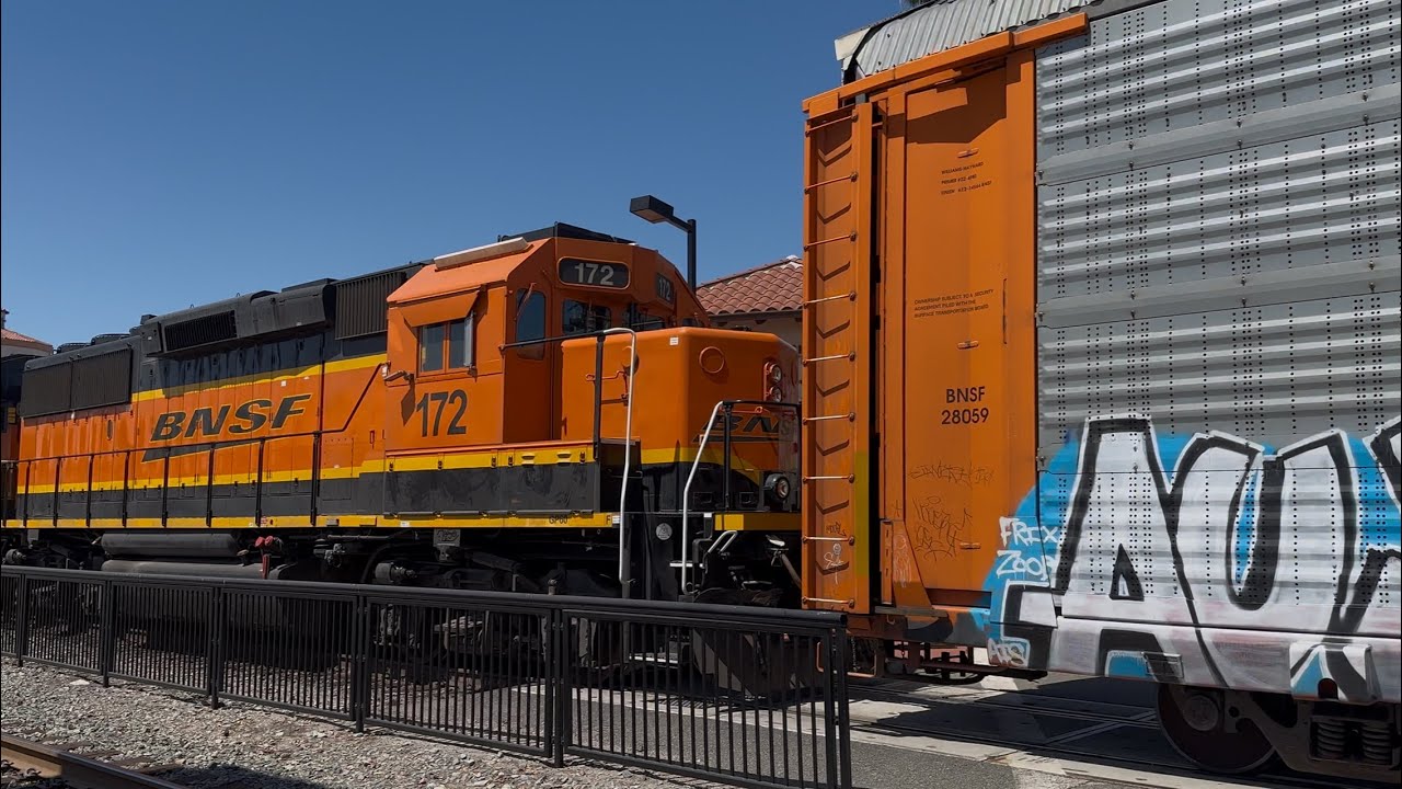Early BNSF SB Autorack with BNSF 172 GP60 trailing passing Santa Ana ...