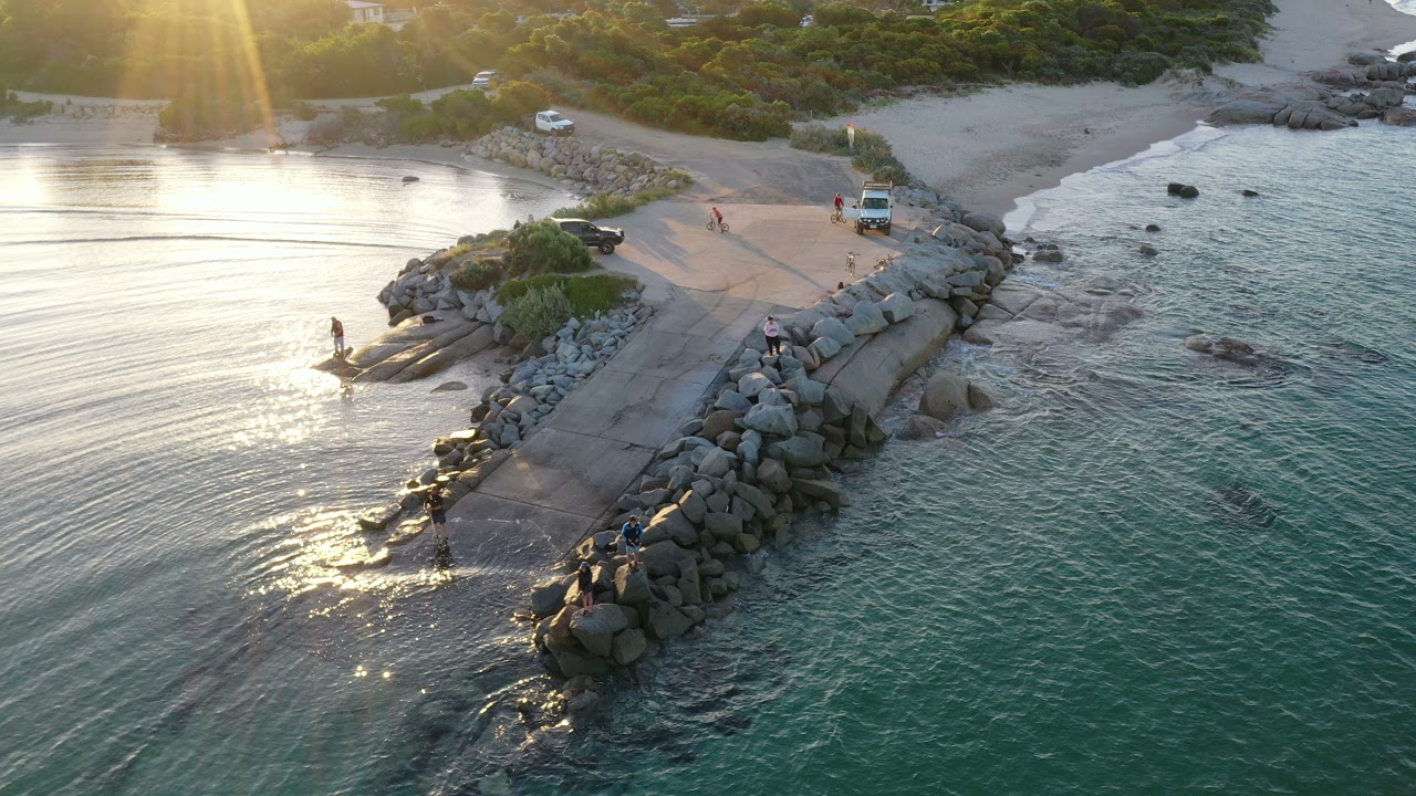 Learning to fly at Tomahawk, North East Tasmania - YouTube