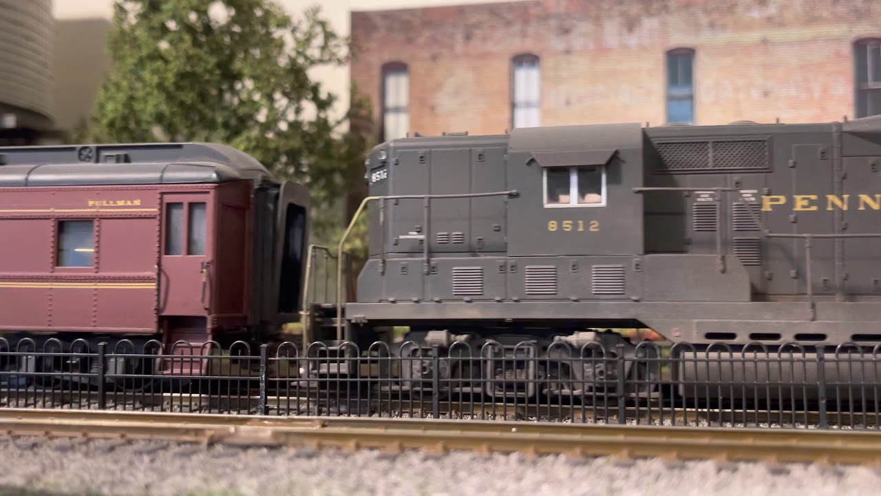 Walthers Proto 2000 PRR GP9 & Rivarossi PRR Heavyweight Passenger Cars ...